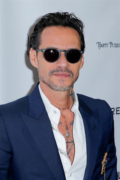 Marc Anthony votará por Kamala Harris y alerta a latinos del ...